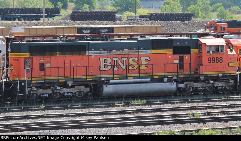 BNSF 9988